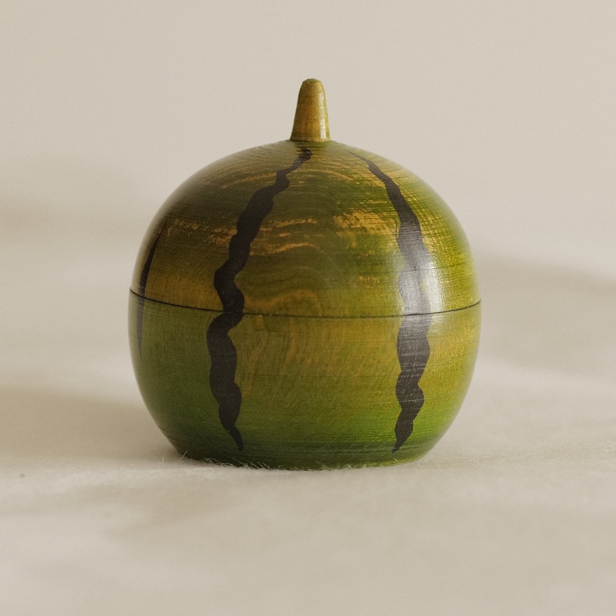 PETITE BOÎTE PASTÈQUE VINTAGE ET MINIS TOUPIES FRUITS ET LÉGUMES PAR H ...